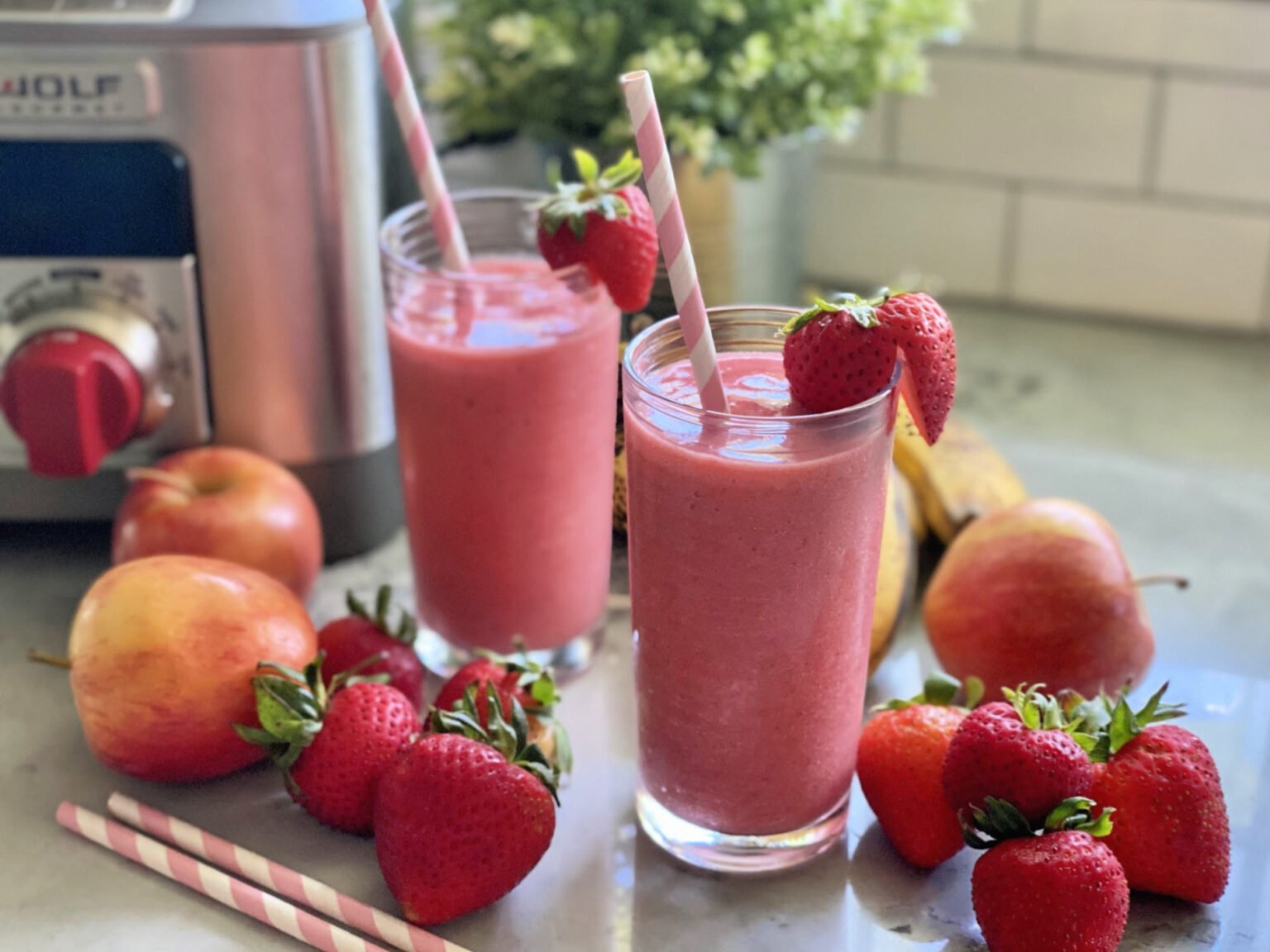 Strawberry Banana Smoothie - Katie's Cucina